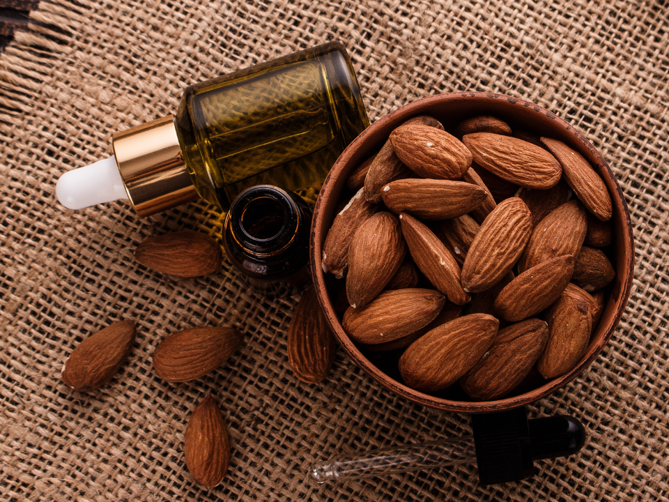 Aceite de almendras dulces, hidrata y cuida tu piel como ninguno